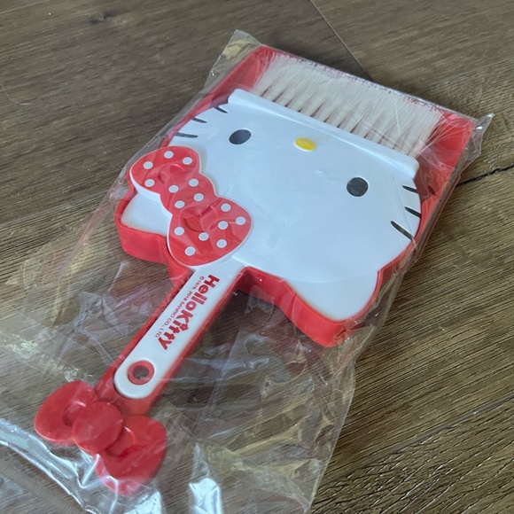 Sanrio | Other | Hello Kittynwt Dust Pan Hand Broom Set | Poshmark